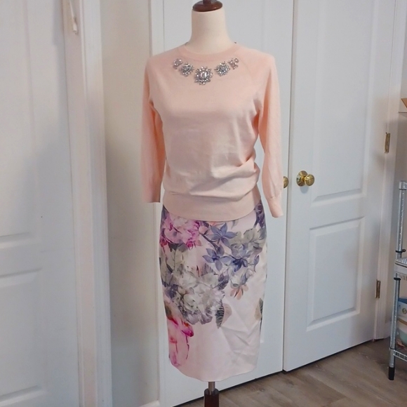 Ted Baker | Skirts | Ted Baker Pink Floral Pencil Skirt Size Dressy ...